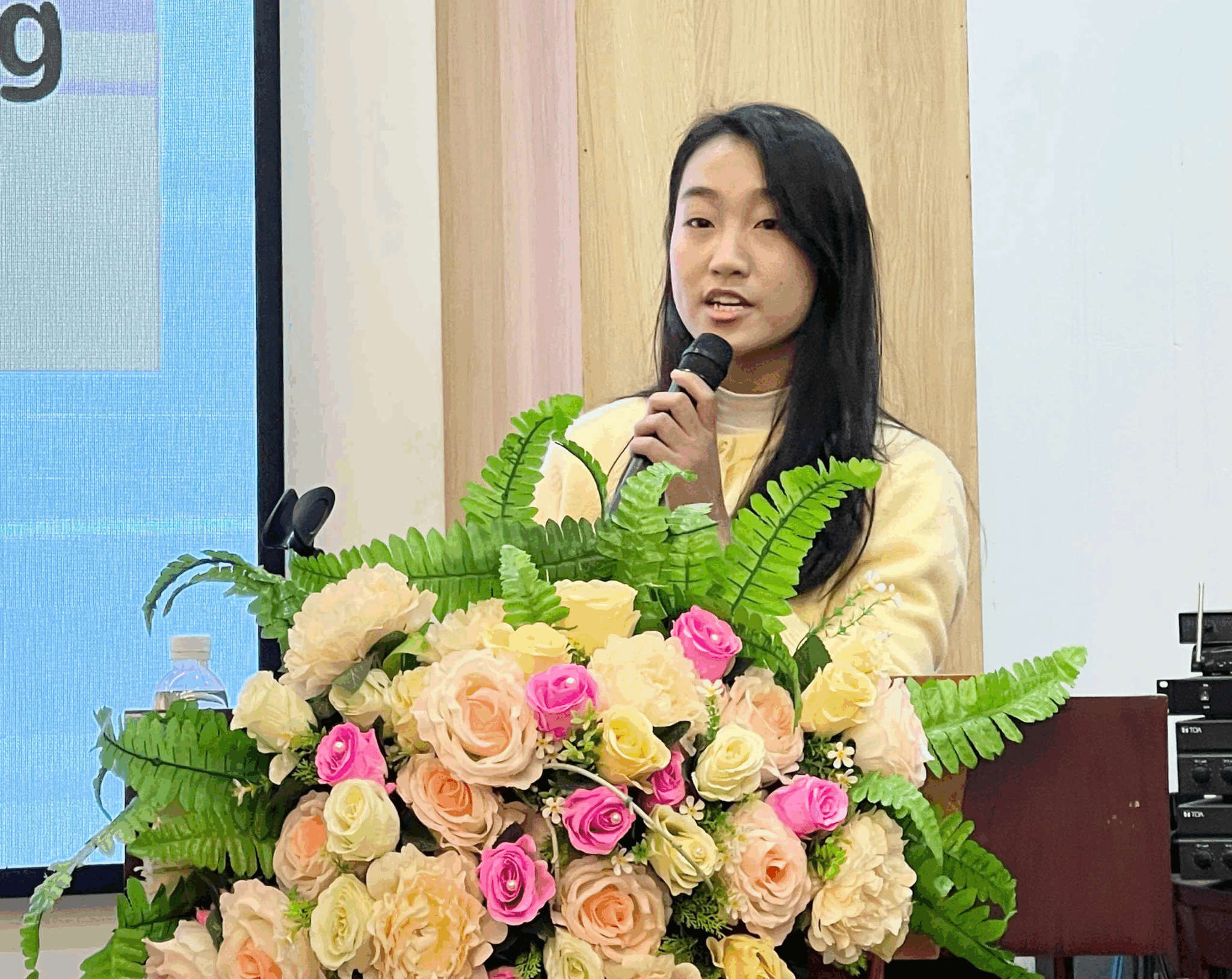 Khoa Ngôn ngữ Anh tổ chức Hội nghị khoa học sinh viên năm học 2025 ...